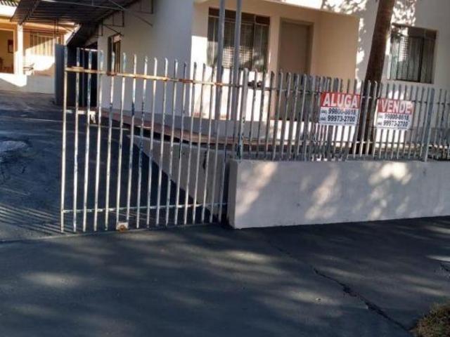 VENDA | Casa, com 6 dormitórios em ZONA 06, MARINGÁ