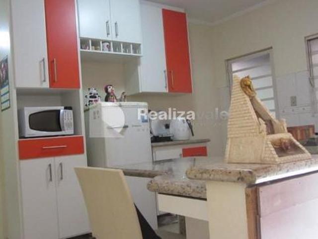 Venda | Casa com 70 m², 2 dormitório s, 2 vaga s. Jardim Alvorada, São José dos Campos