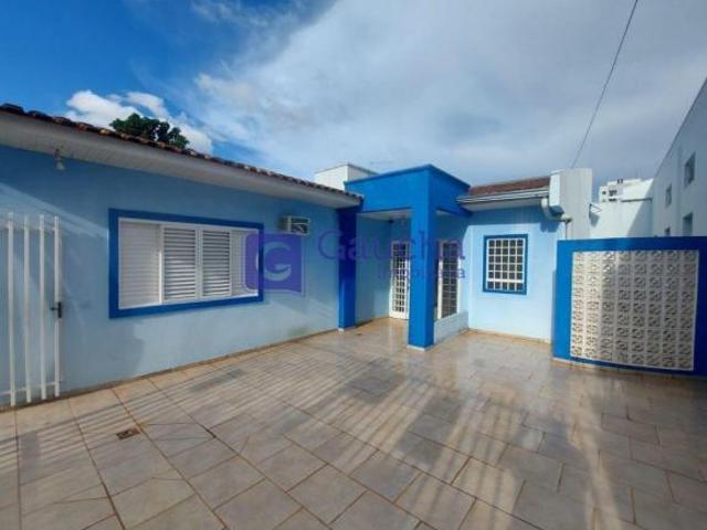 VENDA | Casa, com 2 dormitórios em Centro, Cascavel