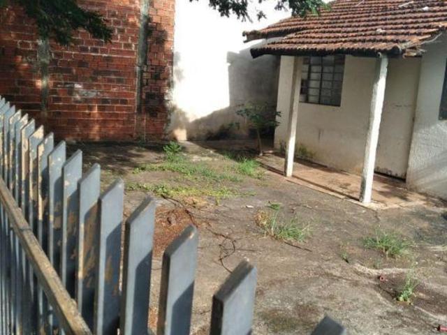 VENDA | Casa, com 2 dormitórios em Conjunto Habitacional Requião, Maringá