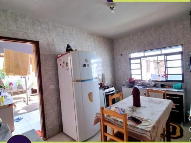 VENDA | Casa, com 2 dormitórios em Jardim América, Maringá