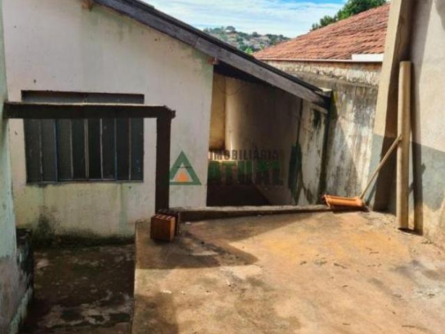 VENDA | Casa, com 3 dormitórios em OLIMPICO, Londrina