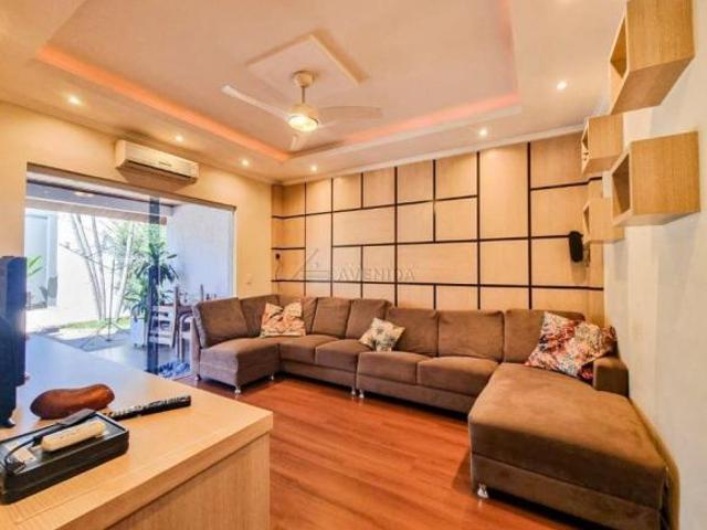 VENDA | Casa, com 3 dormitórios em Aeroporto, Londrina
