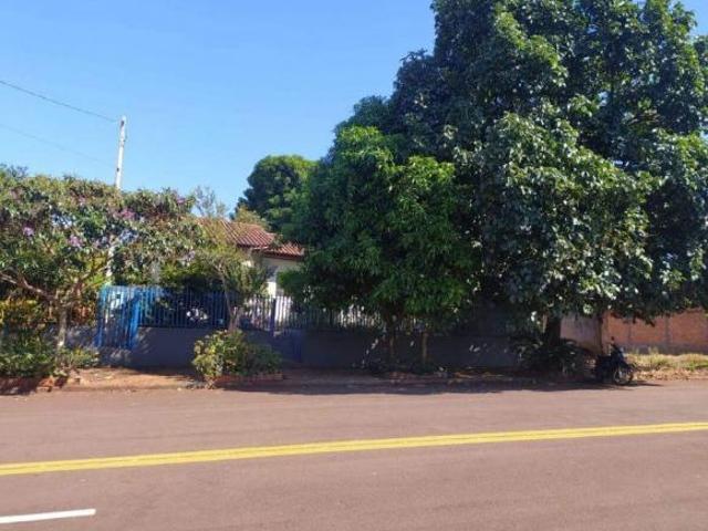 VENDA | Casa, com 3 dormitórios em Centro, Toledo