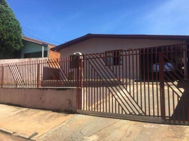 VENDA | Casa, com 3 dormitórios em Centro, Toledo