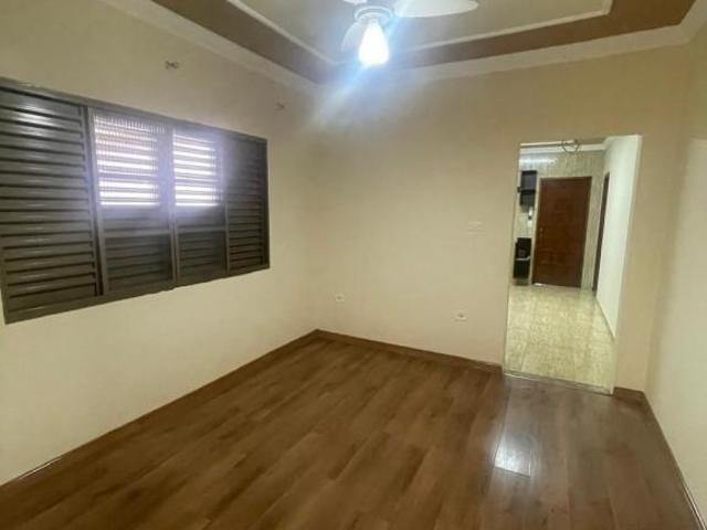 VENDA | Casa, com 3 dormitórios em Centro, Astorga