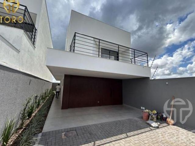 VENDA | Casa, com 3 dormitórios em Centro Cívico, Sarandi