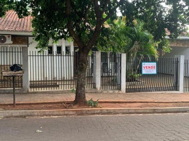 VENDA | Casa, com 3 dormitórios em Centro, Marialva