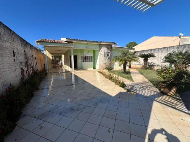 VENDA | Casa, com 3 dormitórios em Centro, Paranavaí