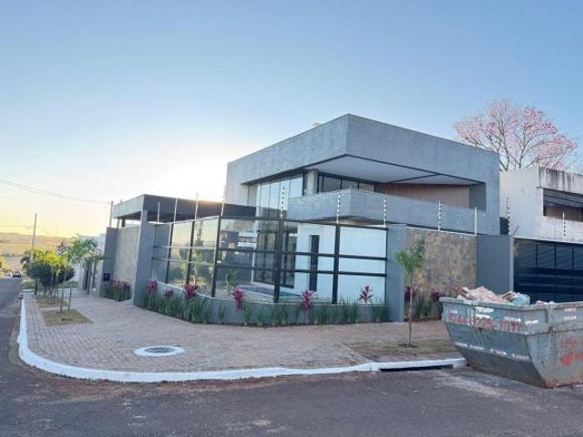 VENDA | Casa, com 3 dormitórios em Jardim Munique, Maringá
