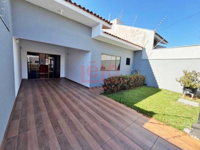 VENDA | Casa, com 3 dormitórios em JARDIM ORIENTAL, MARINGA