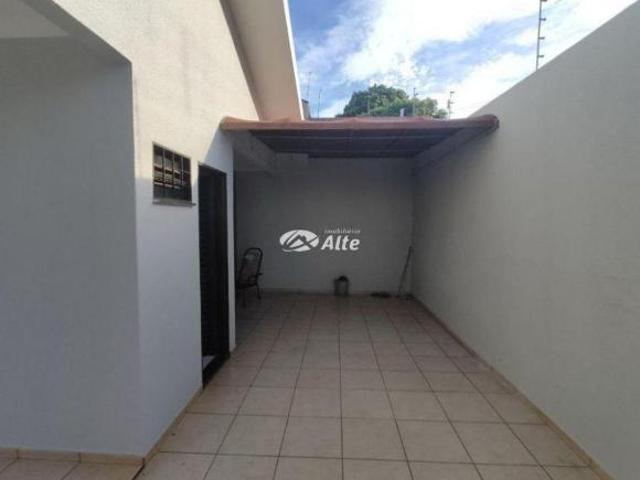 VENDA | Casa, com 3 dormitórios em Jardim Santa Helena, Maringá