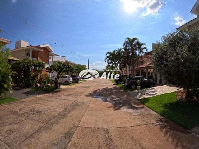 VENDA | Casa, com 3 dormitórios em Zona 05, Maringá