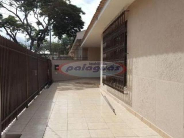 VENDA | Casa, com 3 dormitórios em Zona 08, Maringá