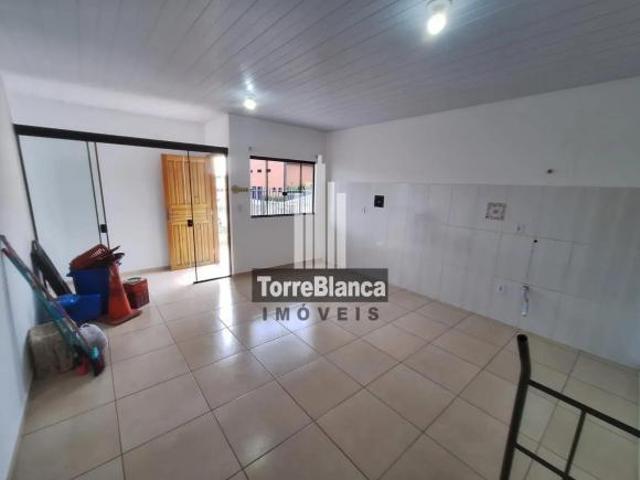 Venda Casa com 3 quartos, 2 vagas, Quintal Amplo, 242 m², Próximo ao Balaroti, Uvaranas