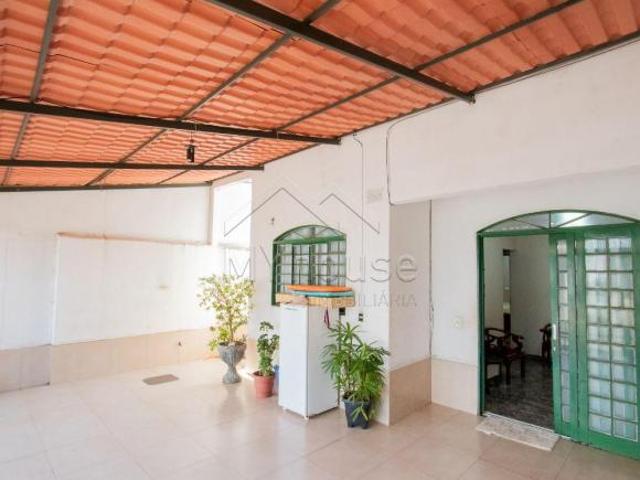 Venda Casa com 3 quartos e 147 m² à venda em Areal