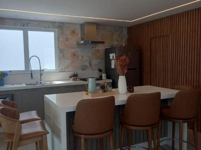 VENDA CASA COND. NEWVILLE, 3 SUÍTES STNA PARNAÍBA