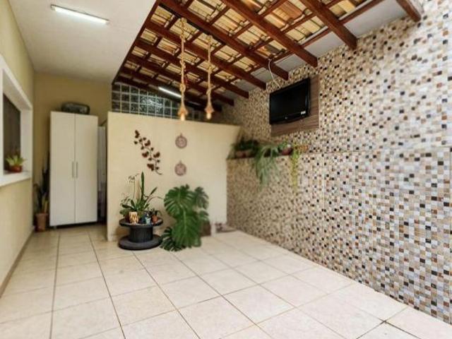 VENDA CASA CONDOMÍNIO SANTANA DE PARNAÍBA 3 SUÍTES