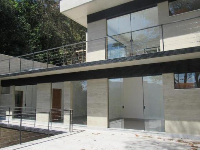 Venda, Casa em condomínio com 440.00m², 5 dormitório s, 4 vaga s. Condomínio Ouro Velho Mansões, N