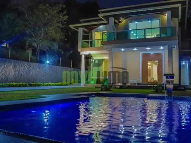 Venda, Casa em condomínio com 670.00m², 5 dormitório s, 4 vaga s. Condomínio Veredas Das Geraes, N