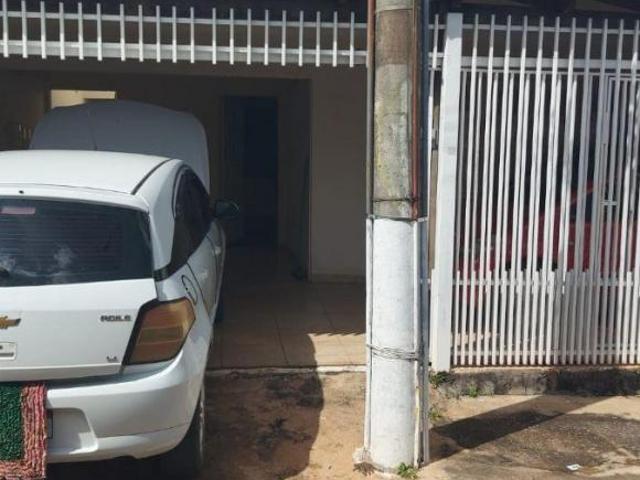 VENDA CASA GAMA SETOR NORTE 3 QUARTOS E CASA DE FUNDOS