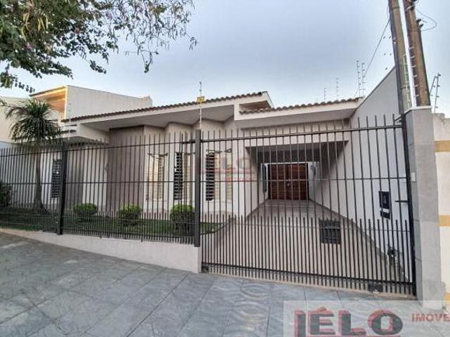 [Venda] – Casa – Jardim Imperial, Maringá/PR – Residência com piscina