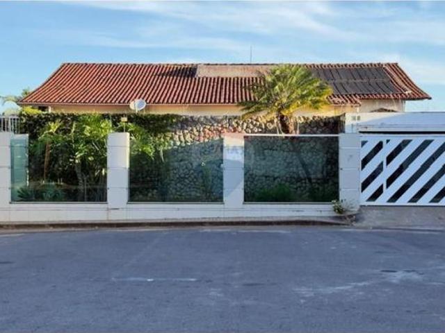 Venda Casa Lago Norte QI 2 Contra Ponta de Picolé 4 quartos aceita Financiamento