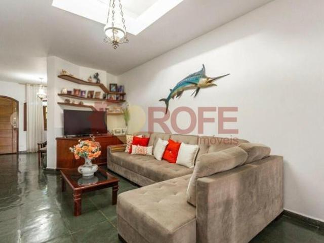Venda Casa Planalto Paulista | 440m², 3 Dorms e 10 Vagas | Pomar e Forno de Pizza
