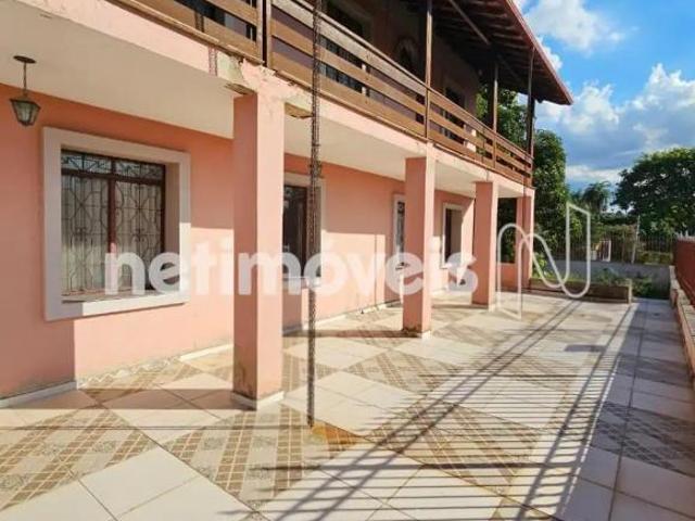 Casa ampla com alto potencial de valorização – Santa Amélia