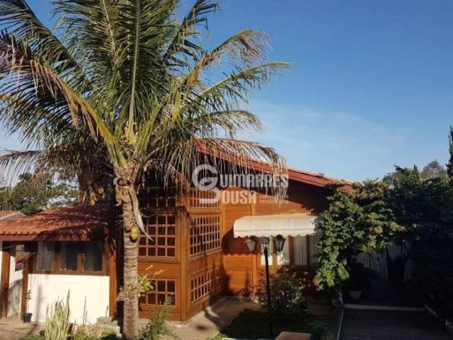 Casa com 3 dormitórios à venda, 214 m² por R$ 797.000,00 Vila Gallo Vinhedo/SP