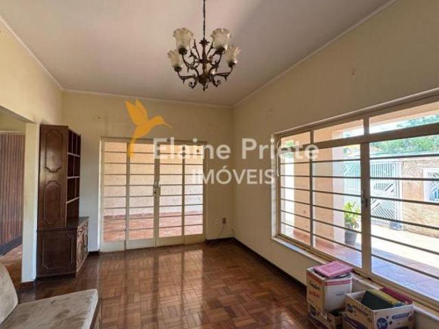 VENDA – CASA 03 DORMITÓRIOS 01 SUÍTE – CENTRO – PIRASSUNUNGA