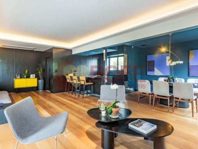 Venda Condomínio Brindisi | 180m², 2 Suítes, 3 Vagas | Reformado e Porteira Fechada