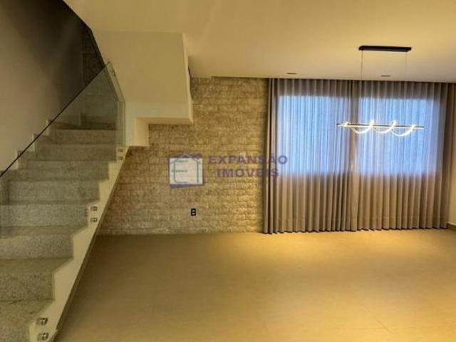 VENDA, COBERTURA, ESPLANADA DA ESTAÇÃO
