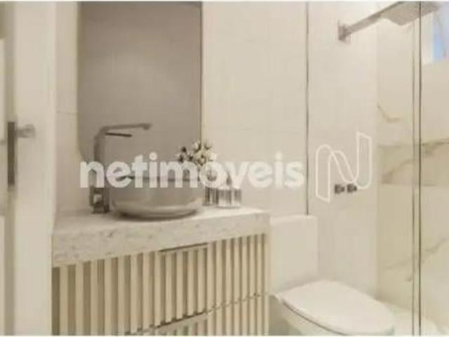 Apartamento de 2 quartos no Santa Mônica