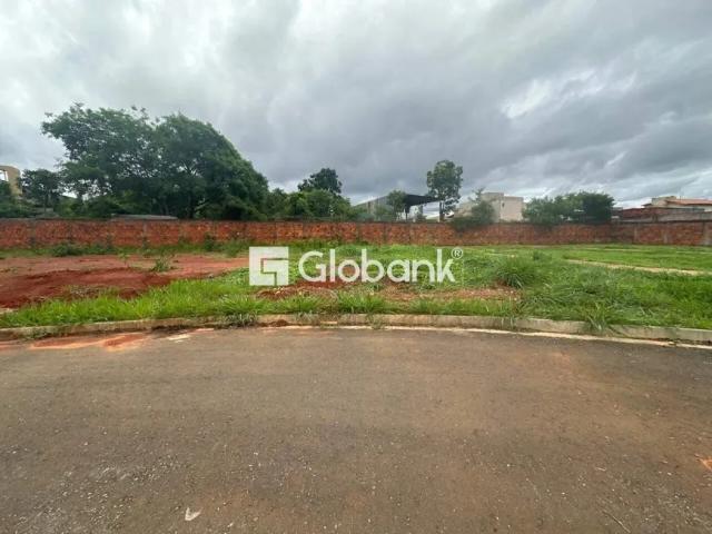 Venda de terreno comercial no bairro Delfino