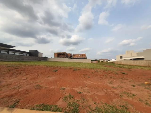 Venda de Terreno / Condomínio na cidade de Araraquara