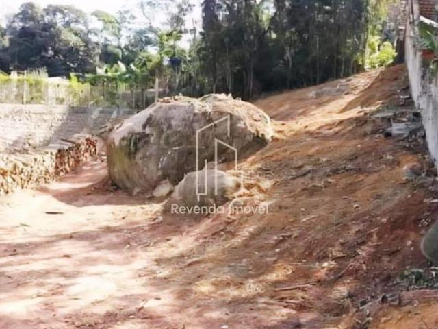 Venda de terreno de 1.329m² no condomínio Parque Suíça, Serra da Cantareira, Vila Germinal, São Paul