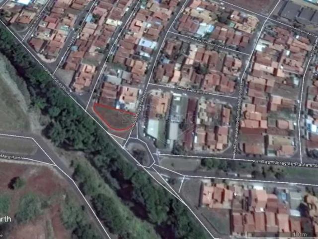 Venda de Terreno / Padrão na cidade de Araraquara