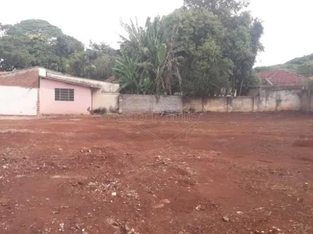 Venda de Terreno / Padrão na cidade de Araraquara