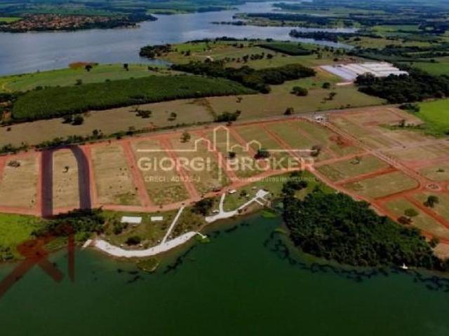 Venda de Terreno Residencial de 403m² em Condomínio Villa de Santa Bárbara, Zacarias SP: Visite Agor