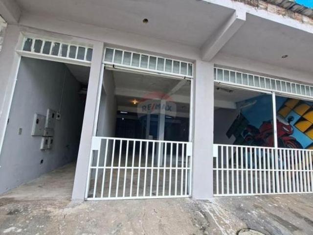VENDA DE UMA LOJA COM ESTRUTURA PRA 04 PAVIMENTO, ADE P SUL COM ESCRITURA TEM UMA LOJA AMPLA DE