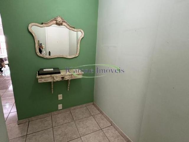 Venda de amplo Apartamento de 120 m² com Suíte e Localização Privilegiada na Ponta da Praia