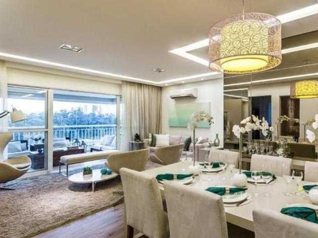 Venda de apartamento de 105 mts na Aclimação, com ambientes confortáveis e amplos, 2 garagens, lazer