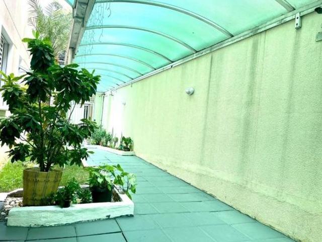 Venda de Apartamento de 2 dorms, com vaga ao lado do Metro Guilhermina