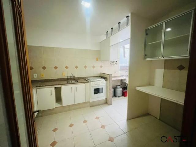 Venda de apartamento de 2 quartos menino deus