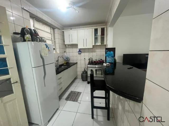 Venda de apartamento de 2 quartos menino deus