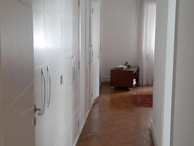Venda de apartamento moderno e funcional, em Higienópolis, com 190m2 de área útil, 3 suítes, 1 vaga