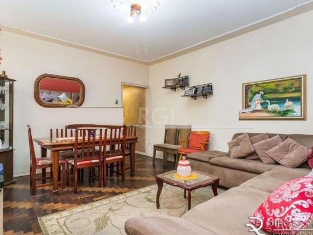 Venda de Apartamento no Bairro Petrópolis 108m² 3 Dormitórios, varanda, Cozinh