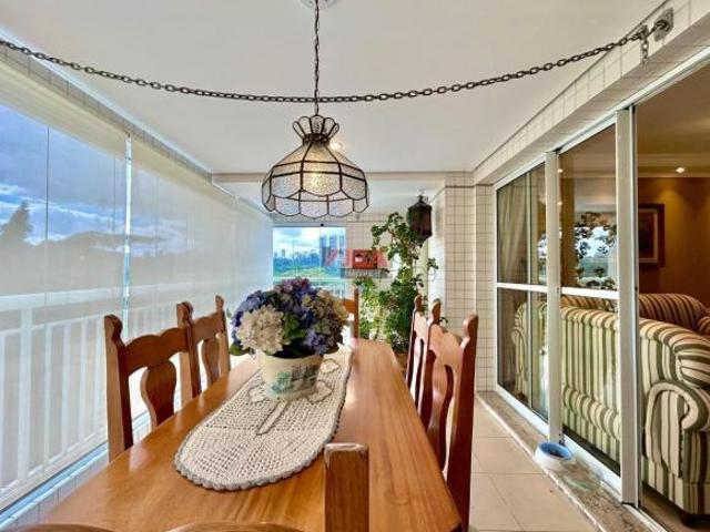 Venda de apartamento no Condominio Magic Resort, lazer de club, na Zona Sul de São Paulo