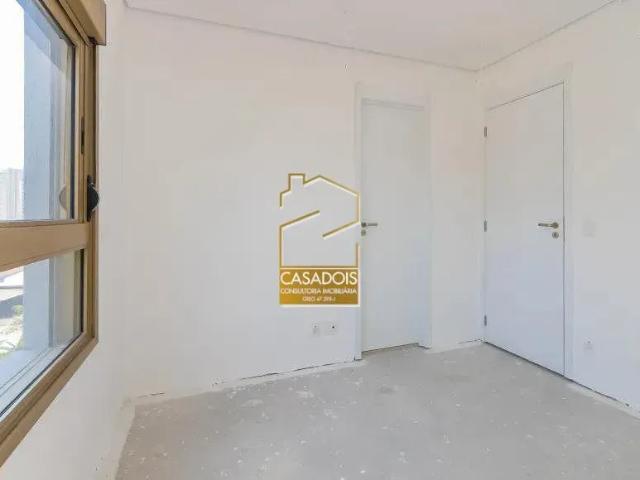 Venda de Apartamento Novo de 3 suítes e 2 vagas em Moema Pássaros